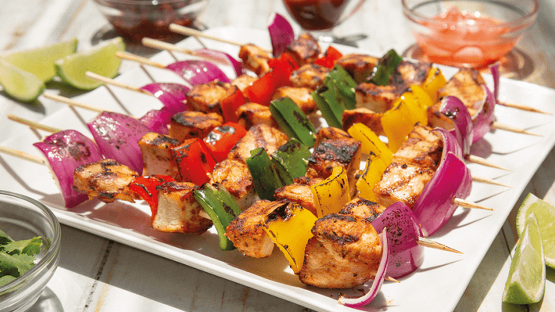 Pinchos de pollo con miel y chipotle - Pollo Norteño